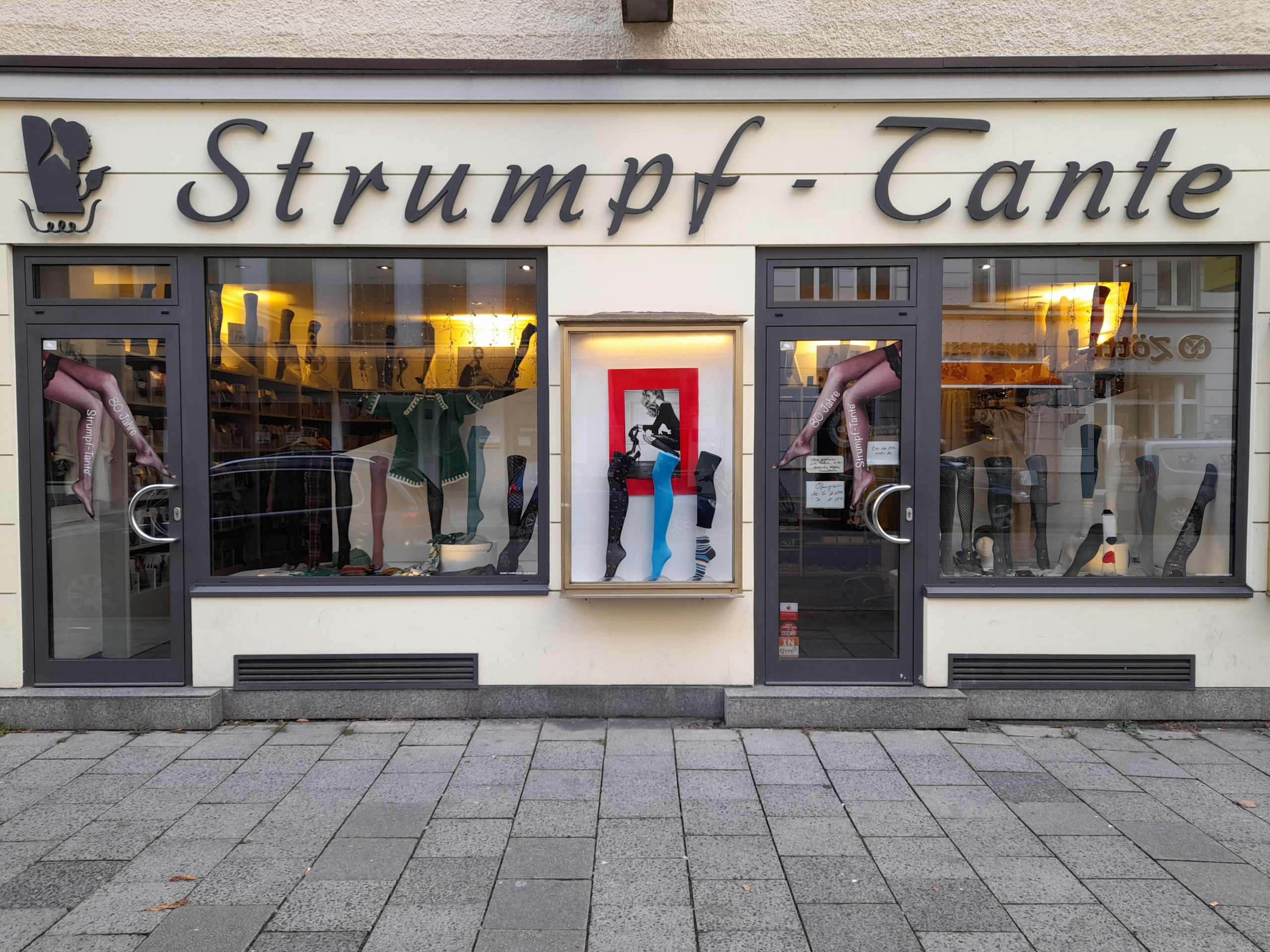 Die Strumpf-Tante | Mehr als Maloche